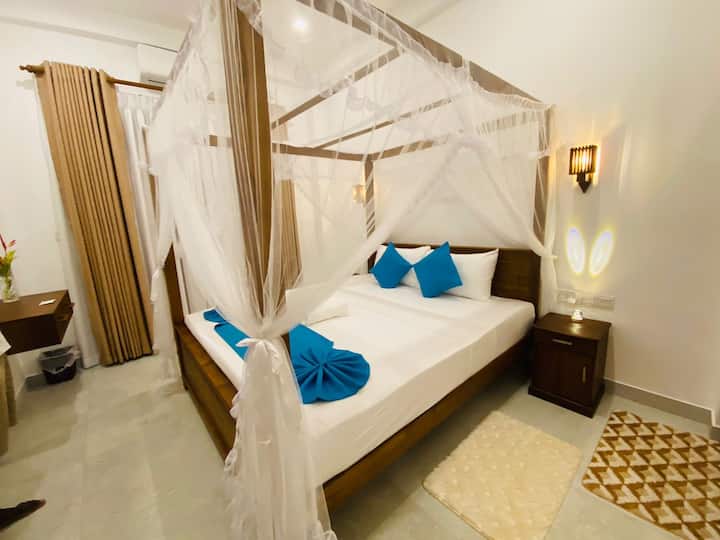 Sithuka Villa Bentota/ 50m To Beach/free Breakfast - Bentota