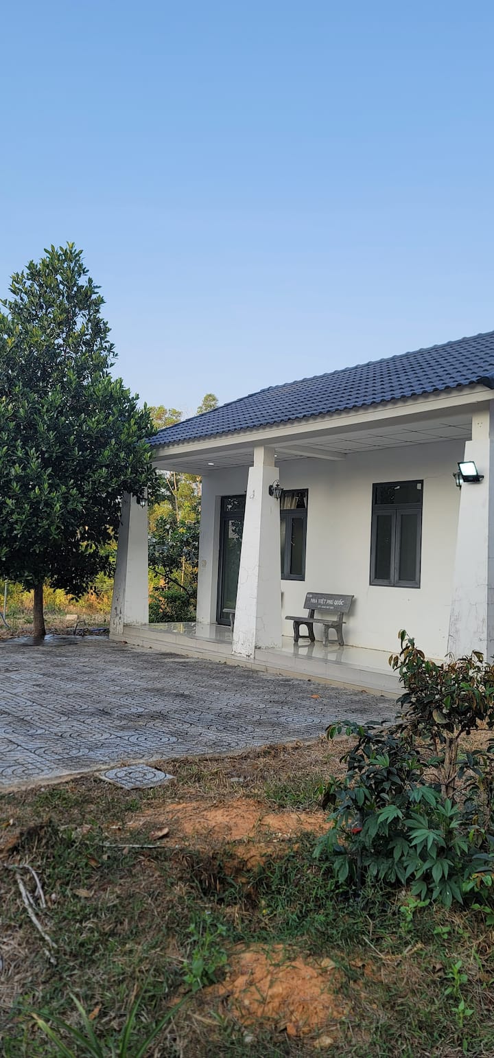 House On Mountain, Near Beach - Phú Quốc