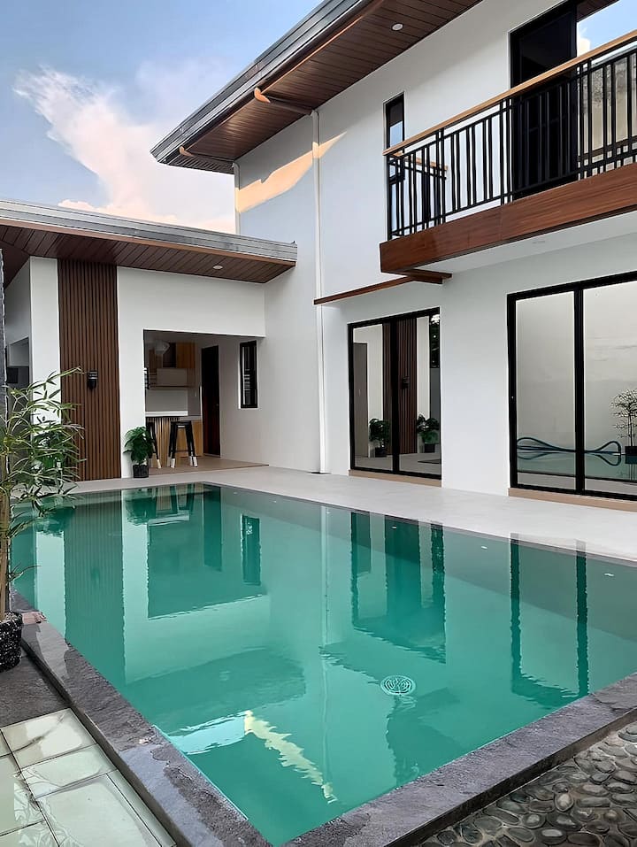 The Hidden Escape - Hermosa