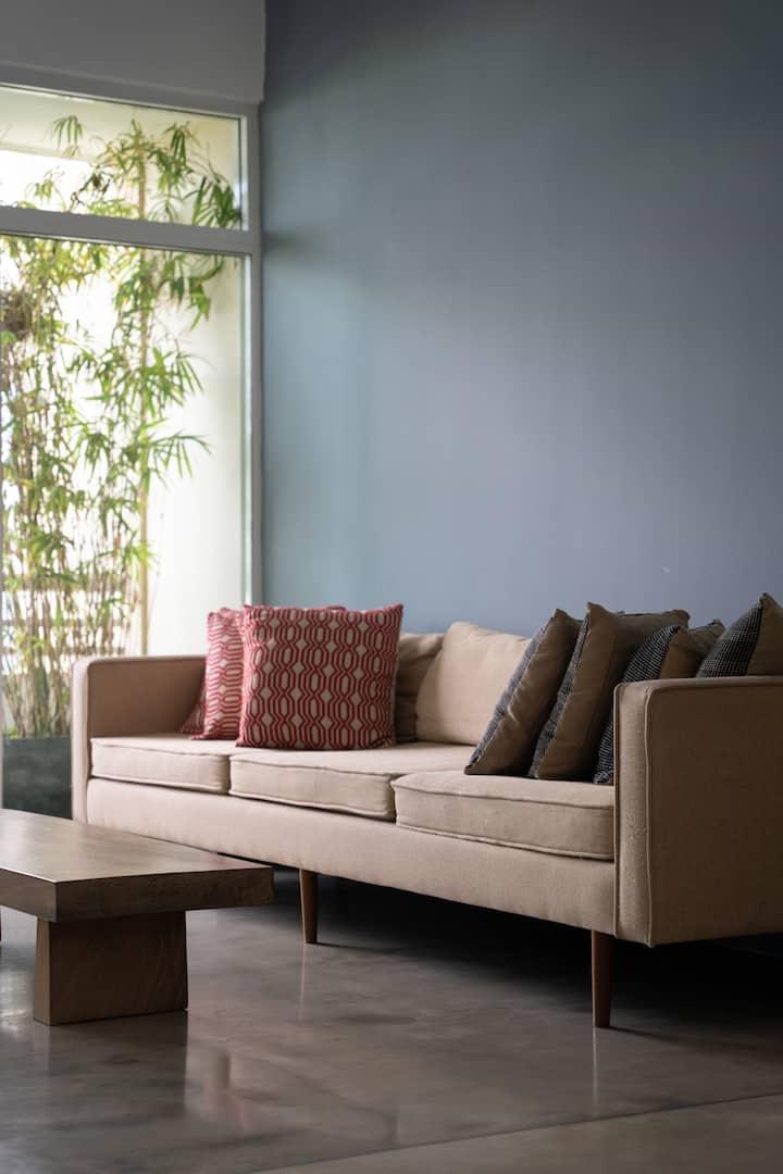 Bright & Stylish Apartment In Central Colombo - Colombo