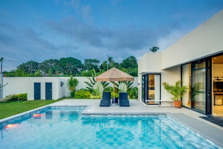 4br Villa W/ Pool & Wifi | Calatagan | 16 Guests - Calatagan