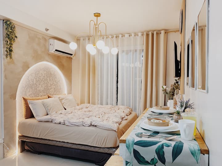 Condo Unit Near Mactan Cebu W/ Balcony Pool Wifi - Lapu-Lapu City