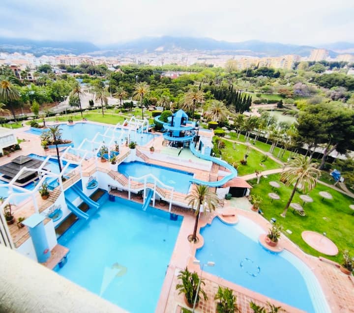 Estudio Frontal Al Mar En Benalbeach, Benalmadena - Benalmádena
