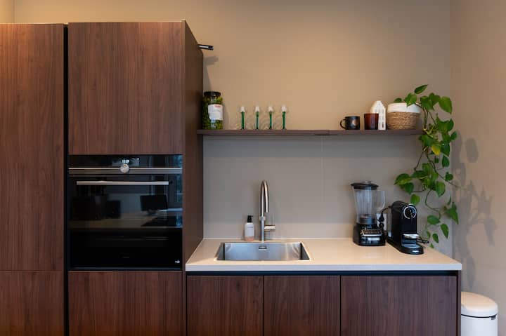 Sunny And Modern Home Amsterdam -