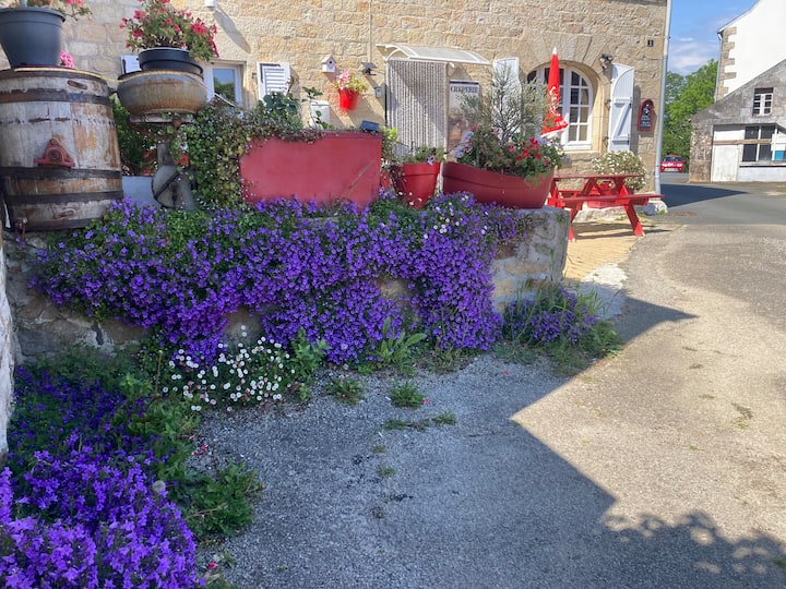 Chambre D’hôte  Keraro, Crêperie, - Plogoff