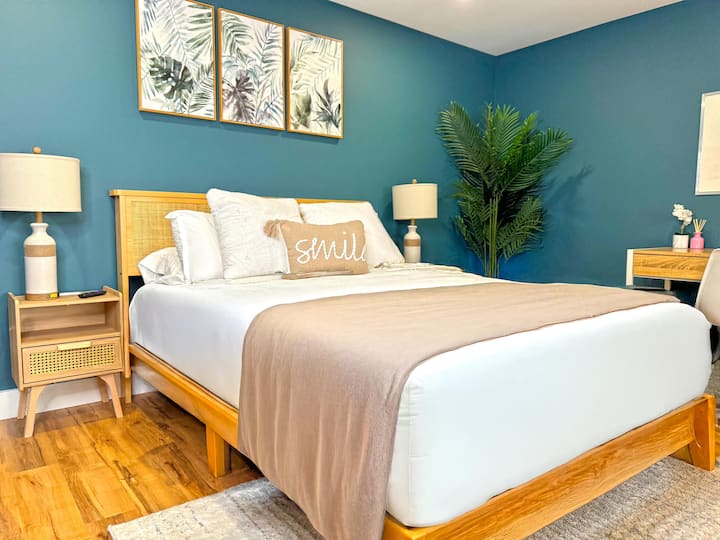 Charming Room | 5 Min To Dt | Self Check-in - Williams Lake