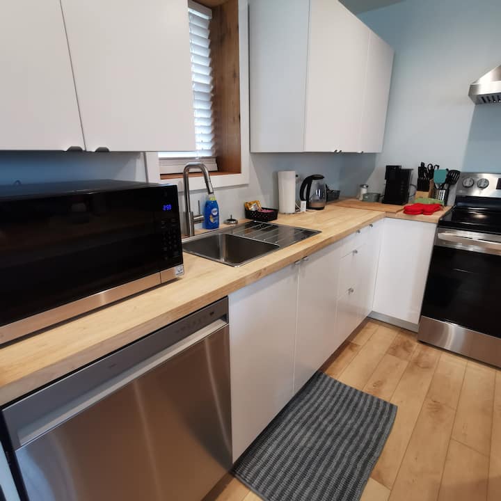 Seaspray Premium Studio - Campbell River