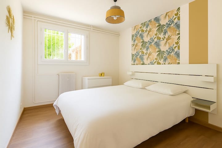 Aix, T2 Jardin + Parking, Proche Du Centre - Le Tholonet