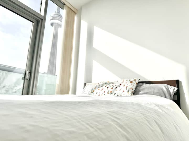 Rogers Centre | Cn Tower | 2br Downtown Condo - Toronto, ON