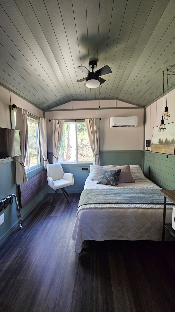 Lost Corner Bungalow - Morganton, NC