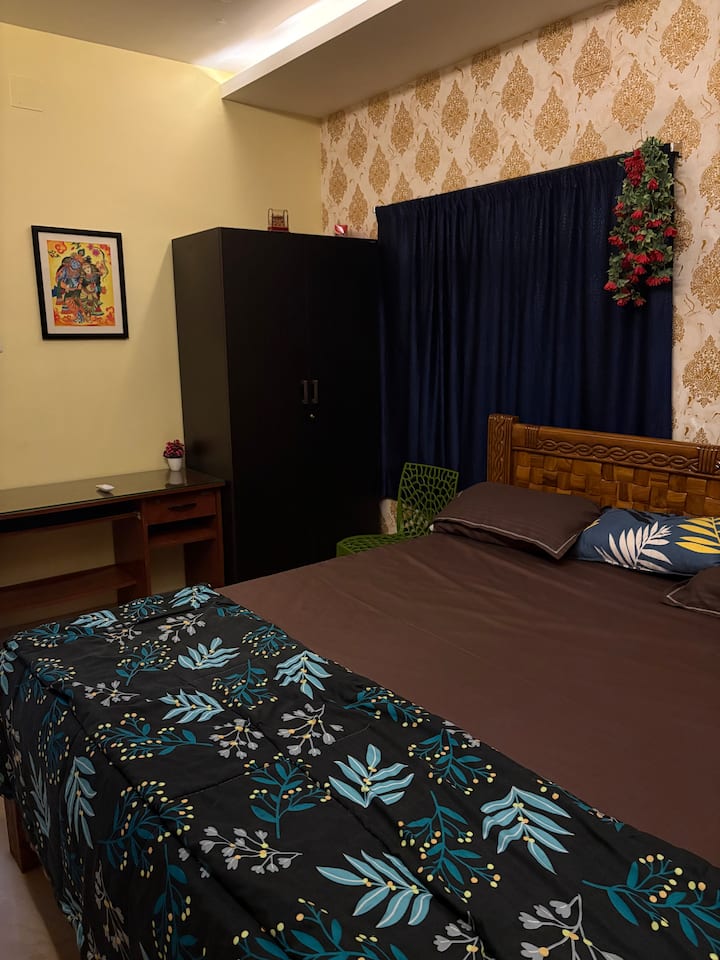 Templeview Retreat+balcony+free Cover Car Parking - Puri