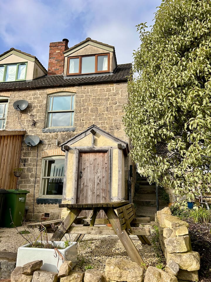 Valley View Cottage - Painswick