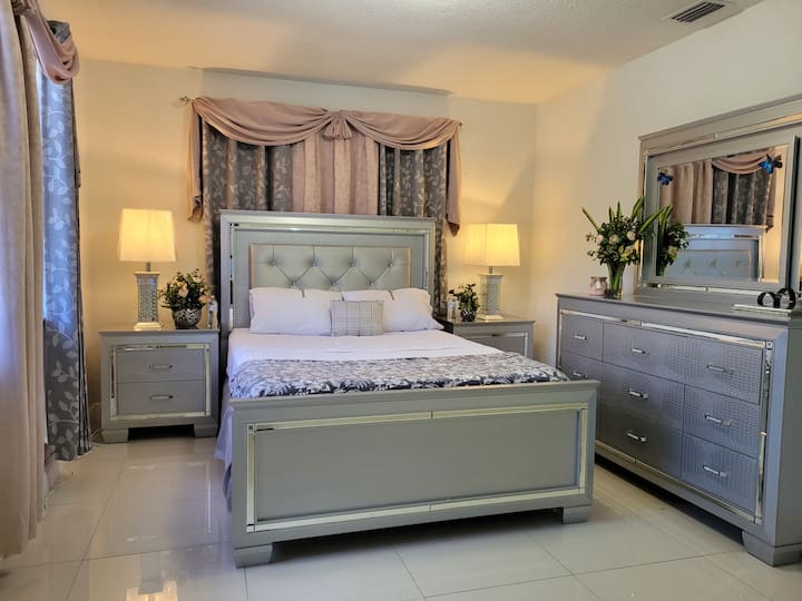 Wonderful Residence - North Miami, FL