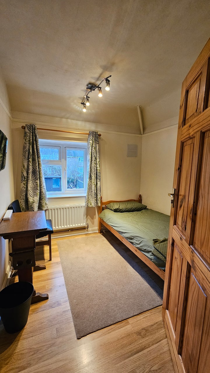 Cosy Artistic Room Close To Hereford City Centre - Hereford