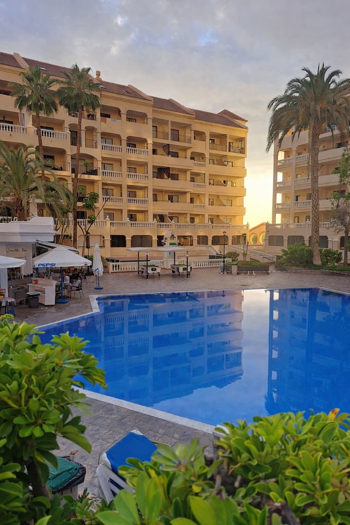 Heated Pool, Sea View The Top Of Castle Harbour - Playa de las Américas