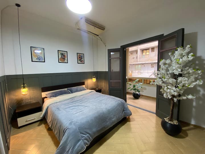 2 Bedroom Apartment Downtown Garden City - Cairo