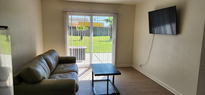 Apartment In Manteca - Manteca, CA