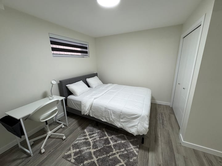 Conducive Room In Devonshire - Winnipeg