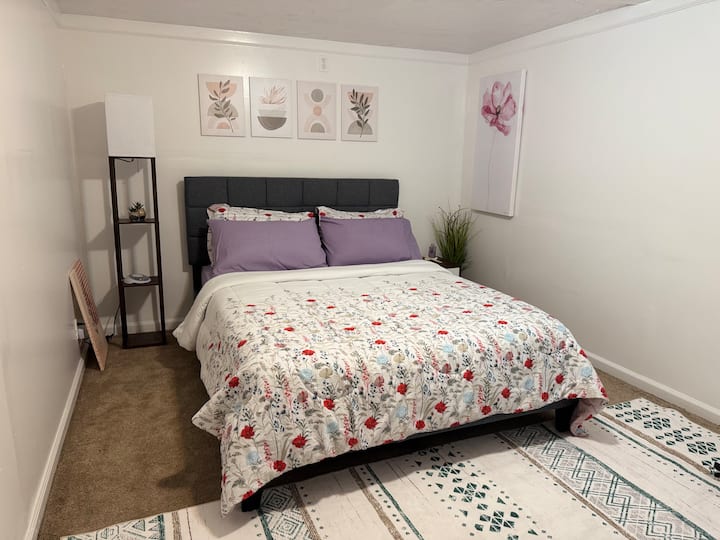 Cozy Privacy Bed, Bath, Kitchen - Media, PA