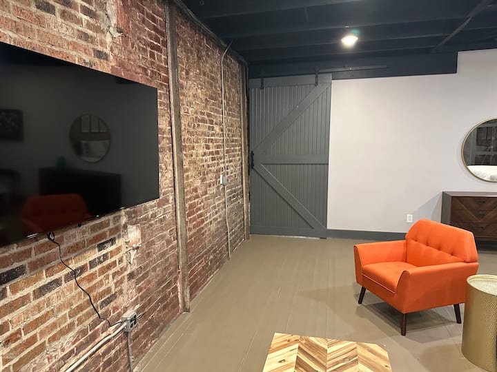 Livie’s Loft - Como, MS
