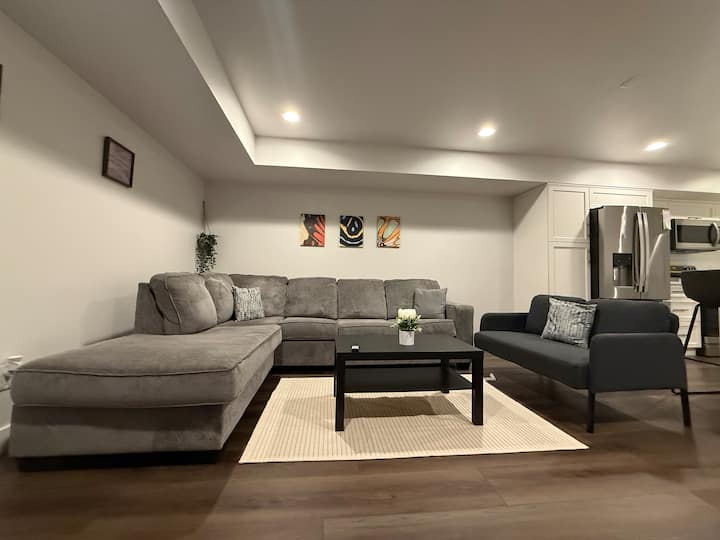 2 Bedroom Suite - Aldergrove