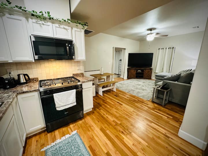 Downtown Charming Clean Casita - Las Cruces, NM