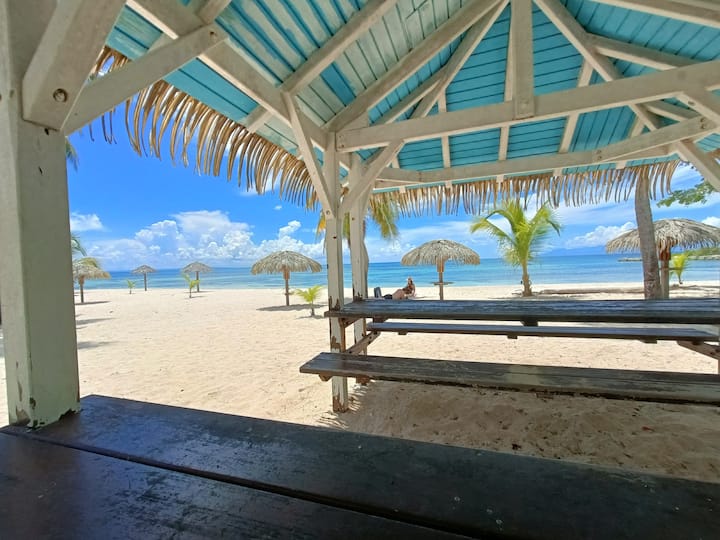 Ti Mabouya Appartement 
Saint François - Saint-François