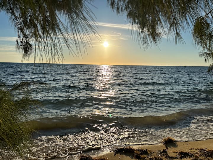 Affordable Rooms And More, - The Bahamas