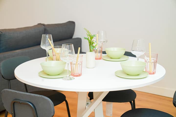 Charming 1br Apartment | Walk To City Center - Ghent