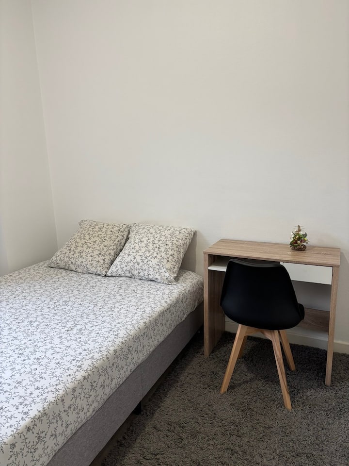 Chambre Meublée Au Centre-ville - Nogent-sur-Seine