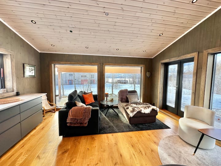 Flott Hytte Ved Røssvatn - Norway