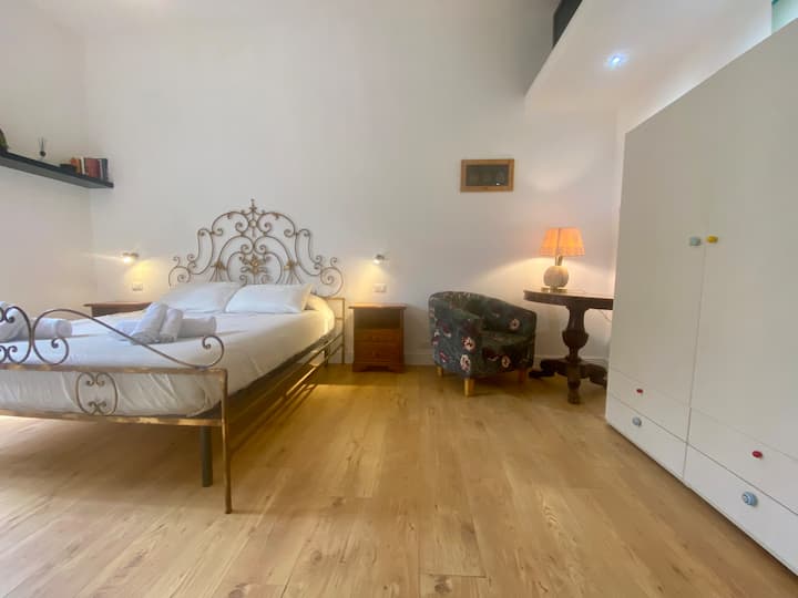 Yoko's House In Rome - Roma