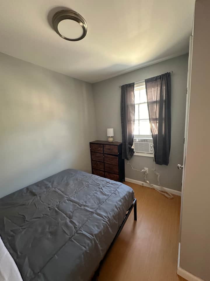 Two Bedroom Apartment In Albany - Albany, NY