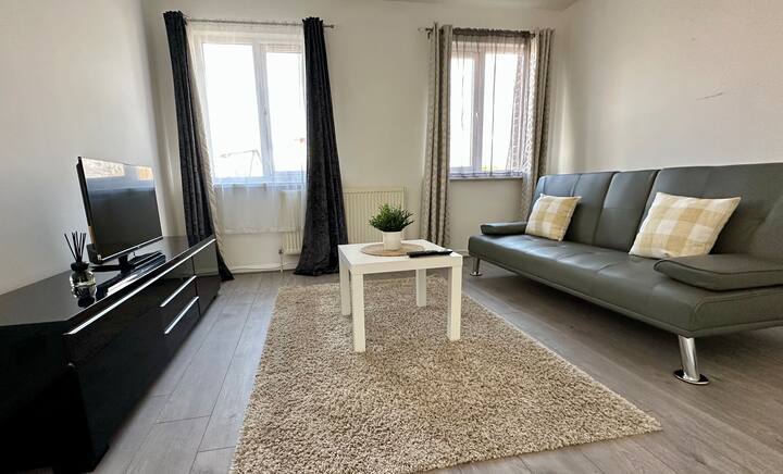 2-bedroom Flat In Worthing - Worthing Beach