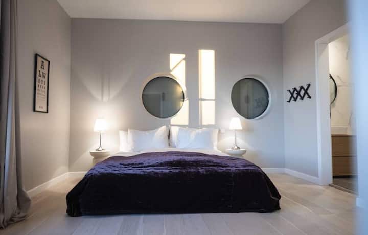 Oceanview Tower Penthouse - Reykjavik