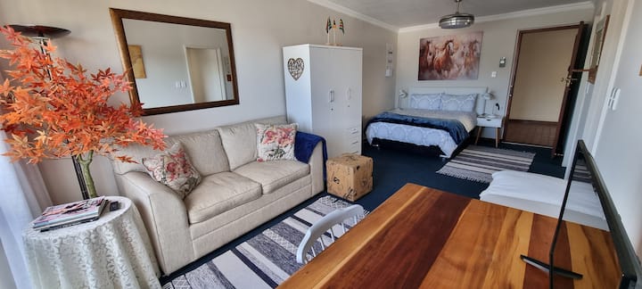 Stellenbosch Central Studio No. 70 - Stellenbosch