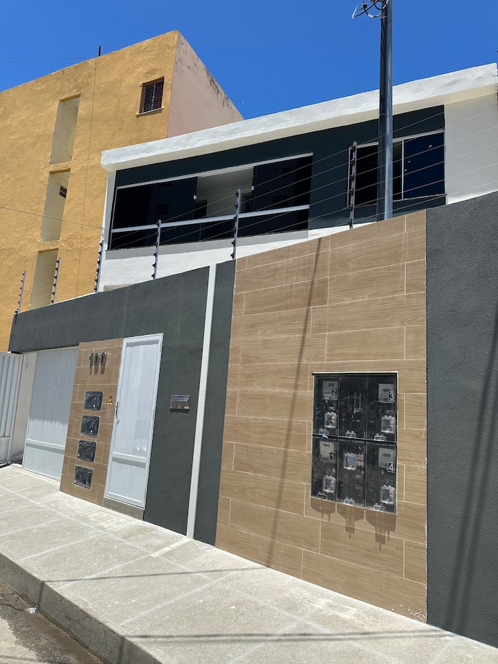Casa 1/4 A 800m Da Orla De Aracaju - Aracaju