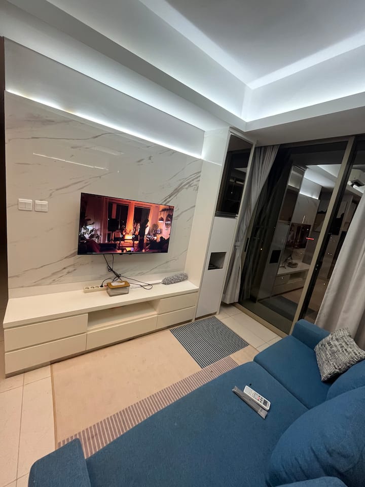 Fancy Apartment With 3 Bedrooms - Jakarta