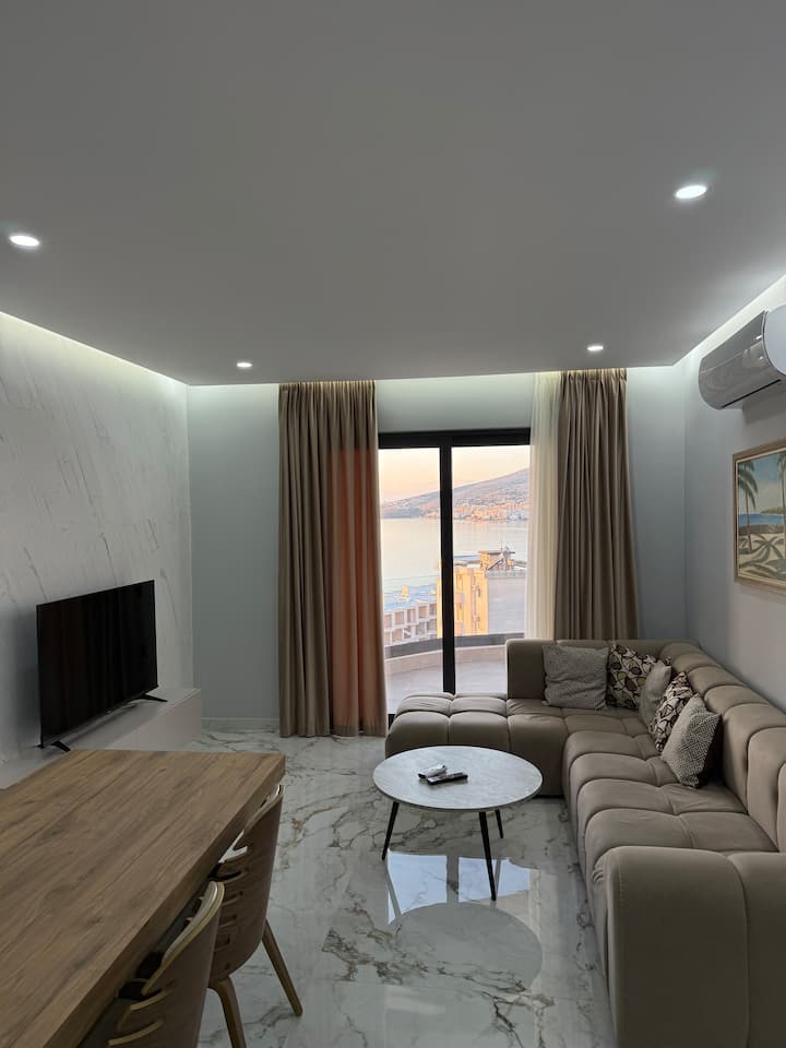 Day Lux Two Bedroom - Apartment - Albania