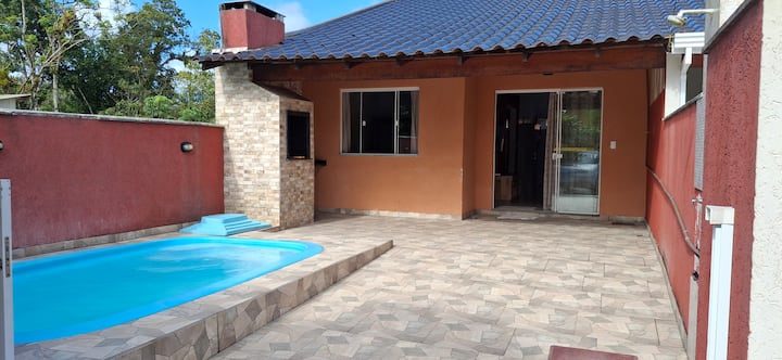 Casa Praia Com Piscina Itapoá - イタプア