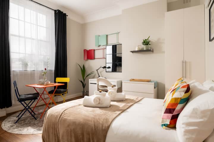 Comfortable City Centre Studio King Size Bed - 센트럴 런던