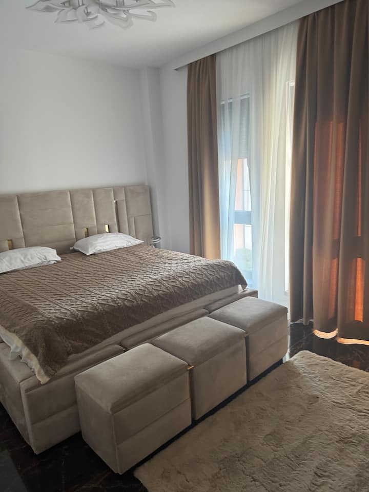 Adela & Robert Home Cu Piscină șI Parcare Privată - Giroc
