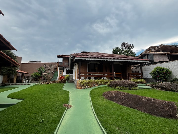 Casa No Centro Histórico E Perto Da Praia - Ilhabela