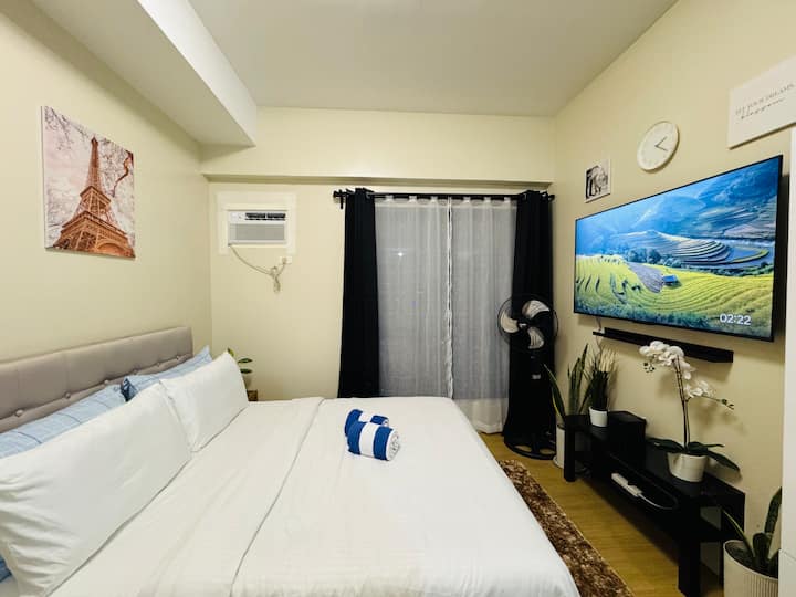 Cozy & Comfy Room Near Mall Vinia Infinity Studio - Quezon City