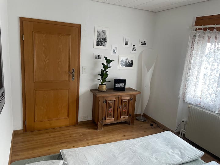 Charmantes Zimmer Am Waldrand - Canton Uri