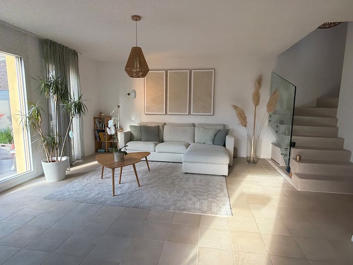 Maison – Vue Montagne & Accès Lac Privé ! - Montreux