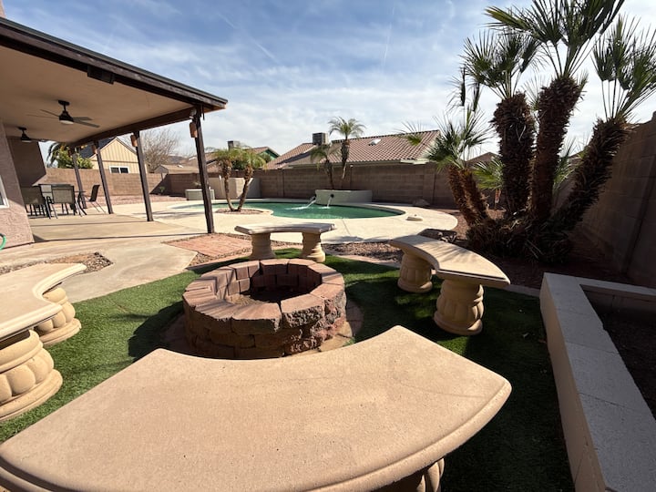 Perfect For Families & Groups!
Pool, Games, Relax - Glendale, AZ