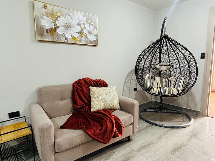 Departamento Panorámico En Cuenca - Cuenca