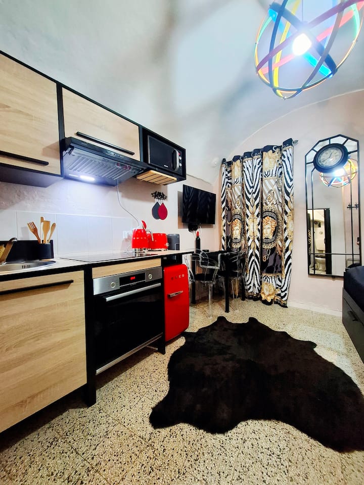 Elegante Studio Nel Centro Storico - Sanremo