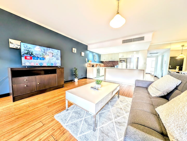 Cozy & Spacious Two Bed Apartment In Central Hub! - Western Sydney University - Sydney City Campus